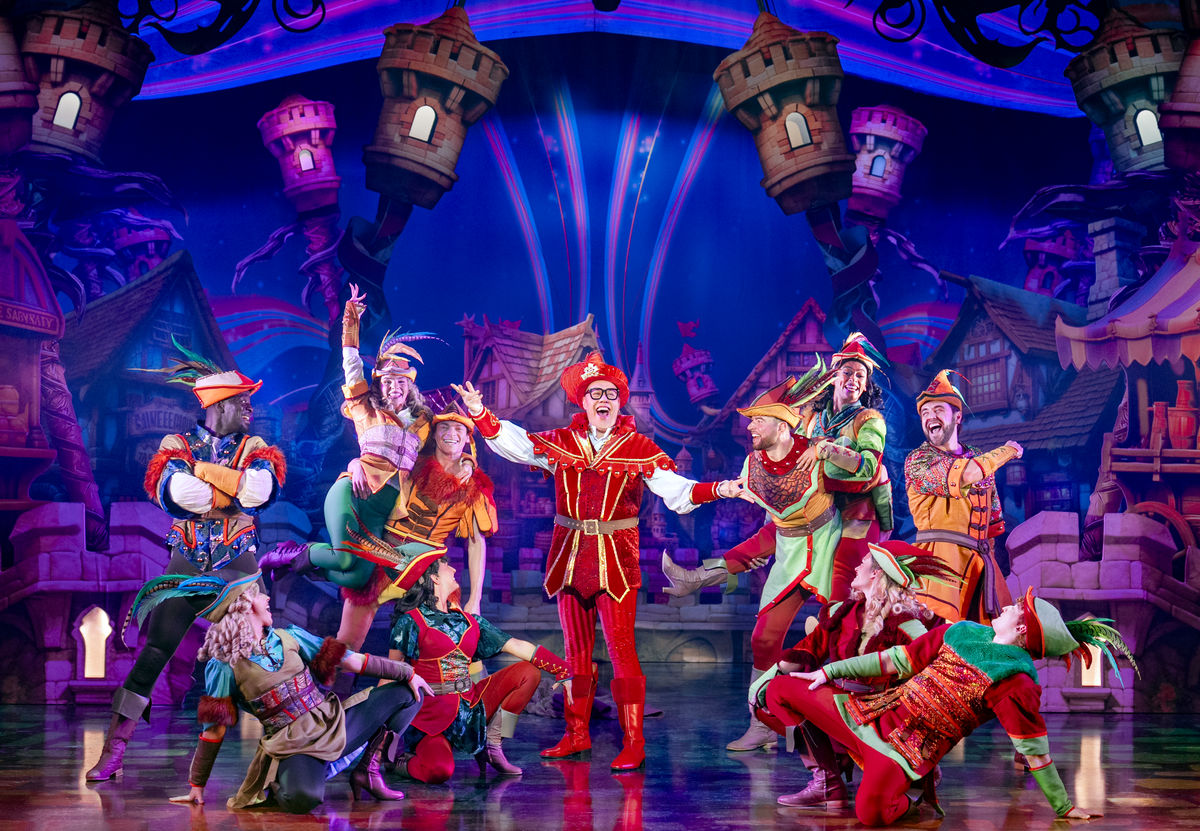 The magic of panto: Robin Hood at the Birmingham Hippodrome 'five stars ...