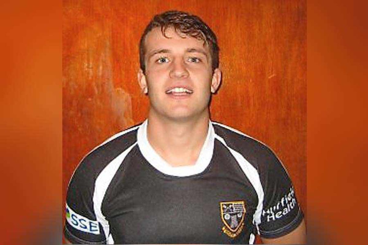 Doctor saves life of rugby player on pitch | Express & Star