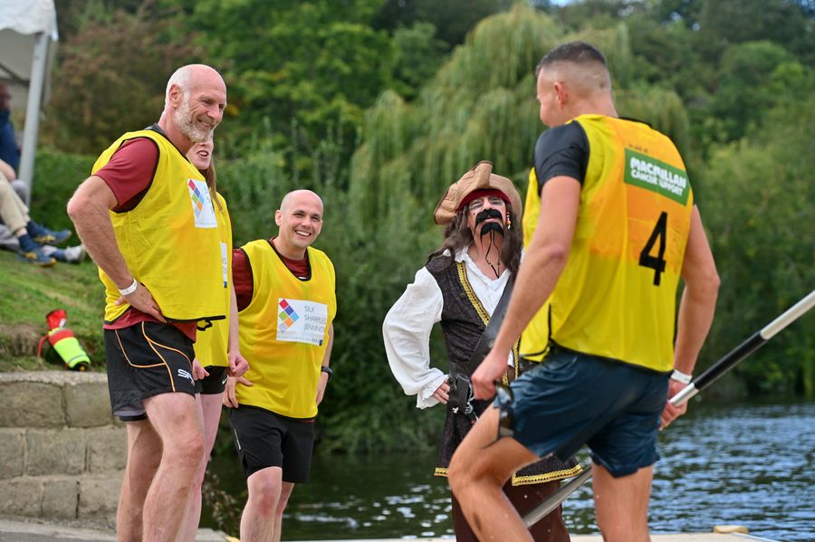 29 pictures of boats capsizing and wacky racing as Super Mario, pirates ...