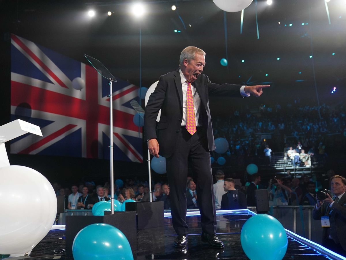 Farage dodges questions on gifted £30k US trip as he pokes fun at ...