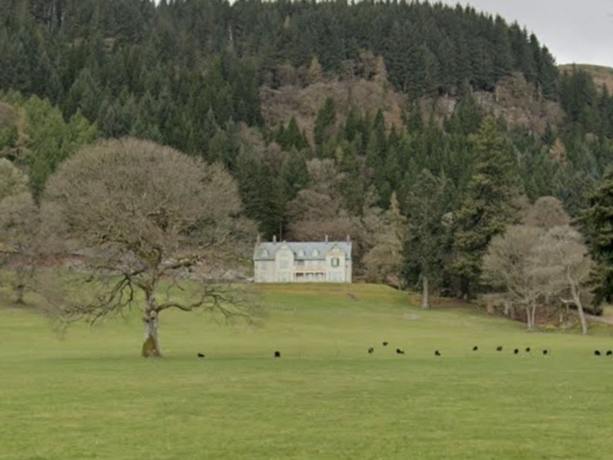 Charlotte Church wins approval for wellness retreat in mid Wales ...