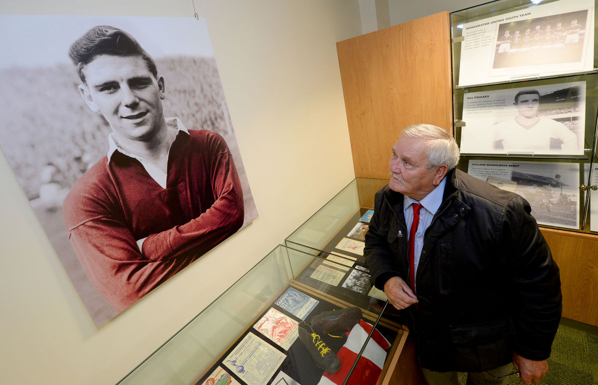 Event celebrating Dudley legend Duncan Edwards kicks off | Express & Star