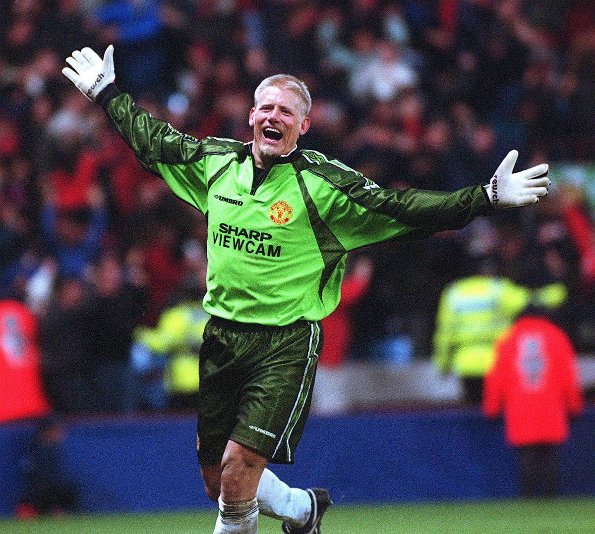 John Ruddy eyes glory on Manchester United hero Peter Schmeichel’s turf ...