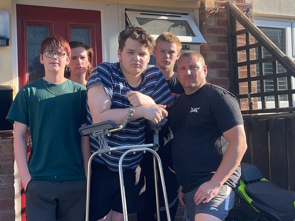 Teenage crash victim 30 minutes from death after three-hour wait for ...