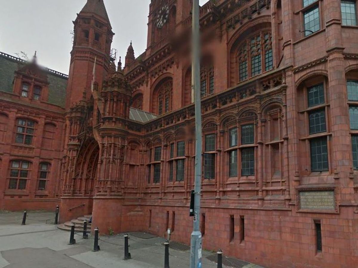 Pc 'hit handcuffed drunk man in the face' while answering 999 call in ...