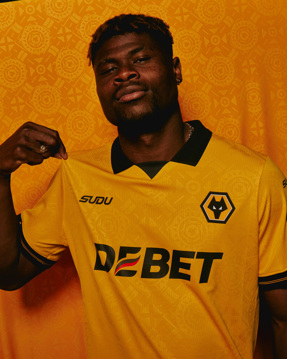 Gallery: Take the first look at Wolves' 2025/6 home kit | Express & Star