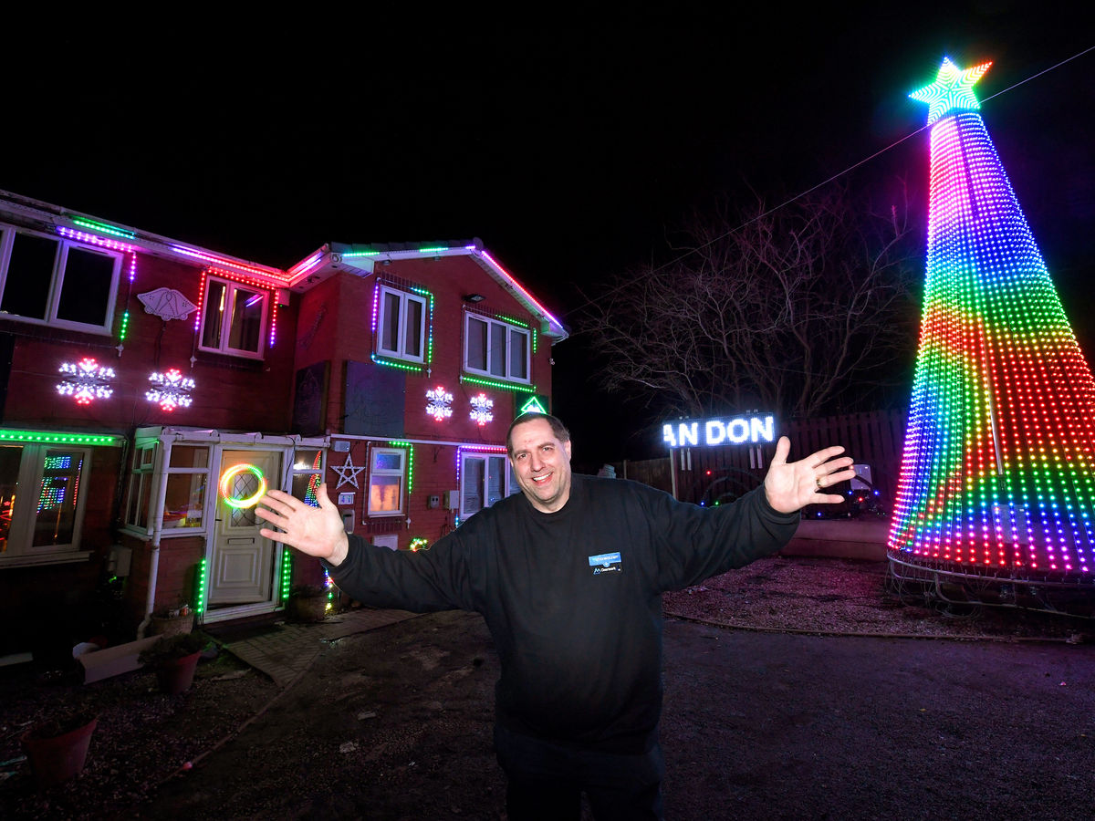 Watch: Couple's stunning home light display with 10,500 LEDs and ...