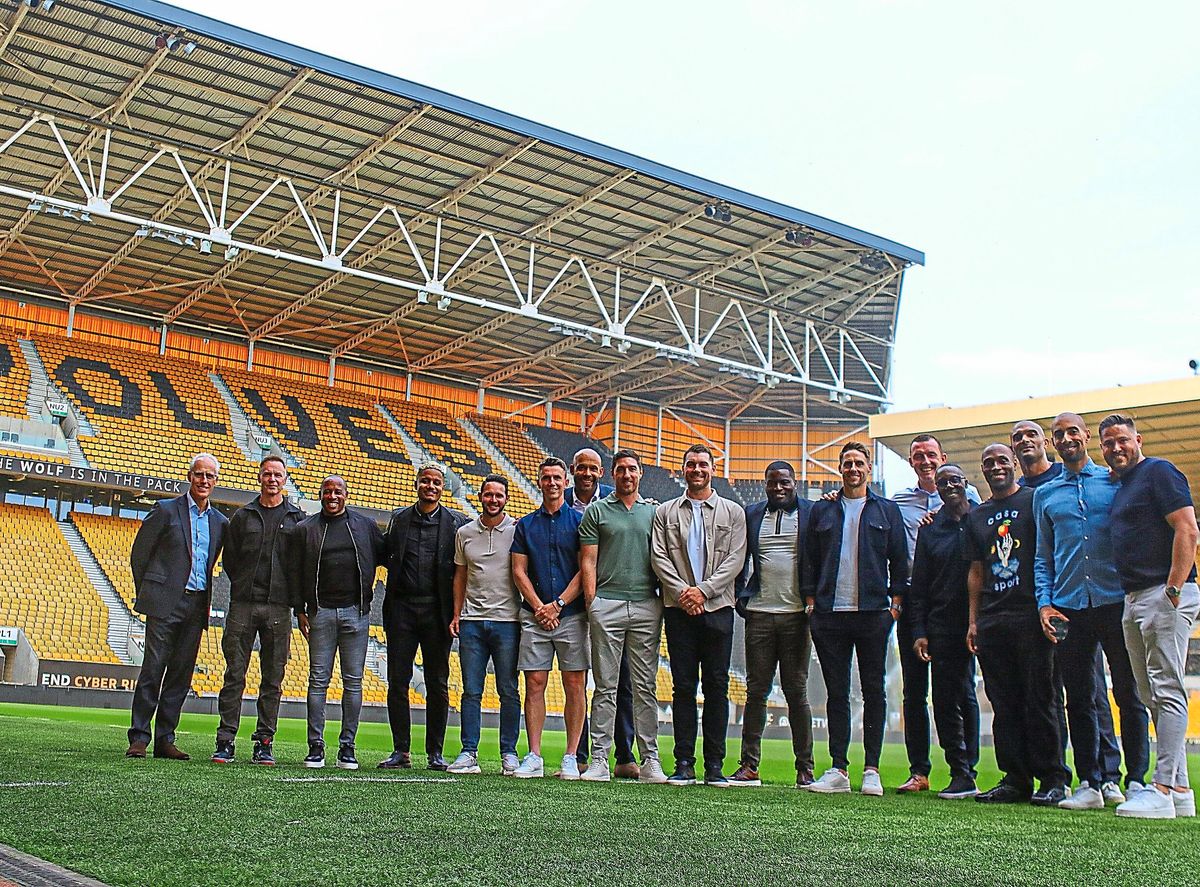 The Wolves class of 2008/2009 reunite for a great night at the museum ...