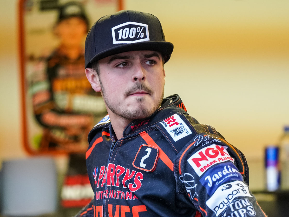 Luke Becker revved up and ready to get Wolves off to a flyer | Express ...