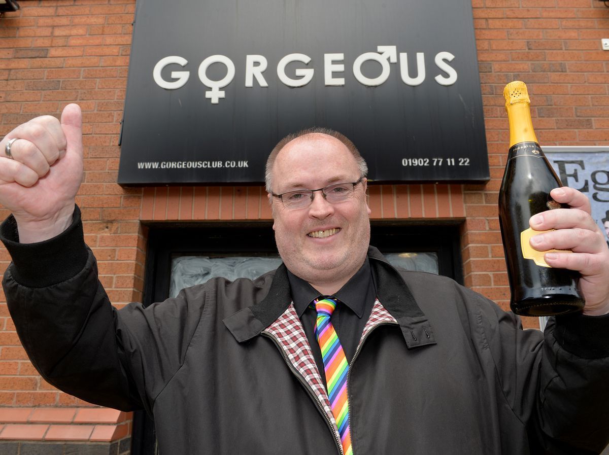 200 head to Wolverhampton nightclub at midnight on Freedom Day ...