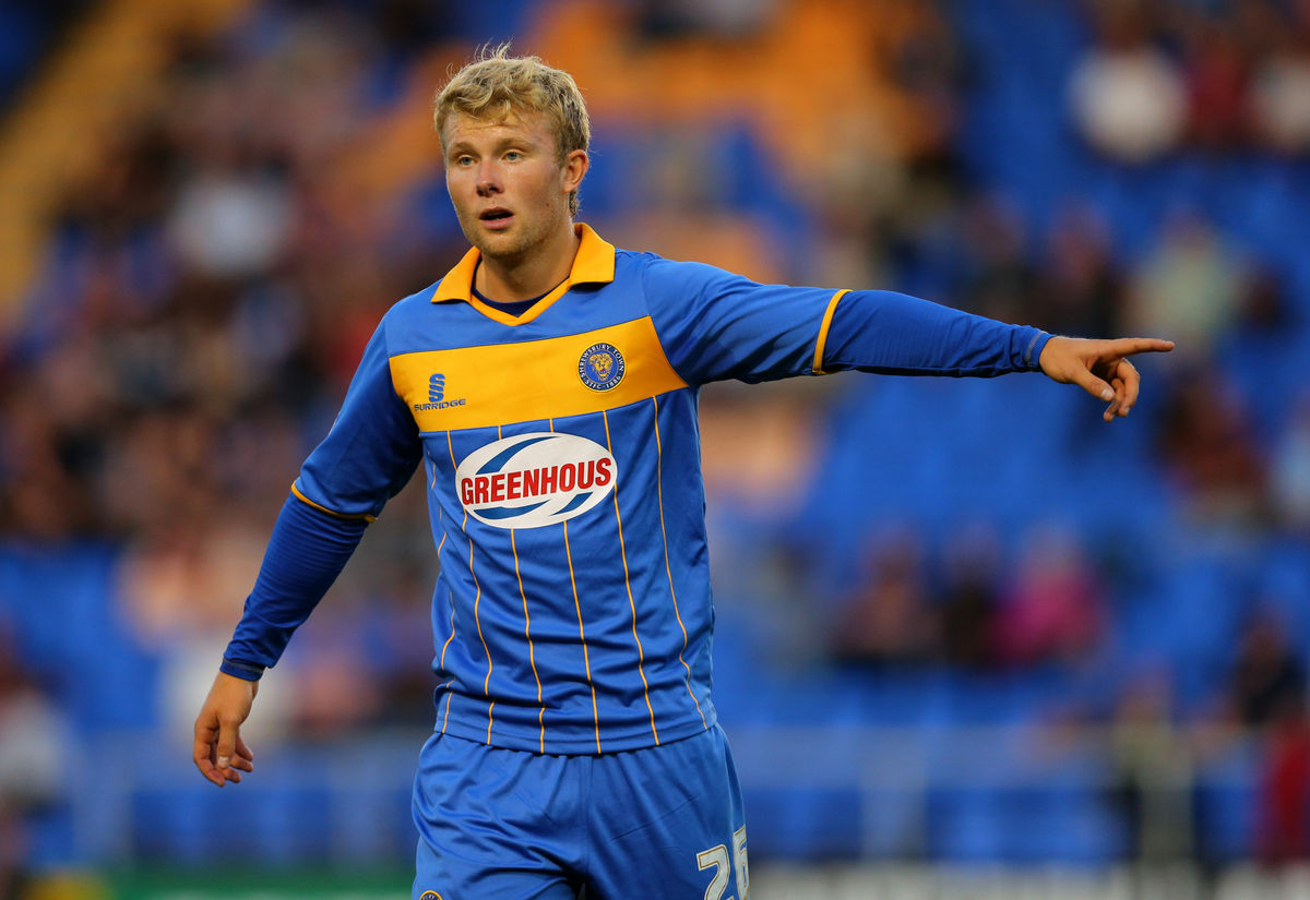 Shrewsbury Town seal 11th hour deadline day signing of Aberdeen's ...