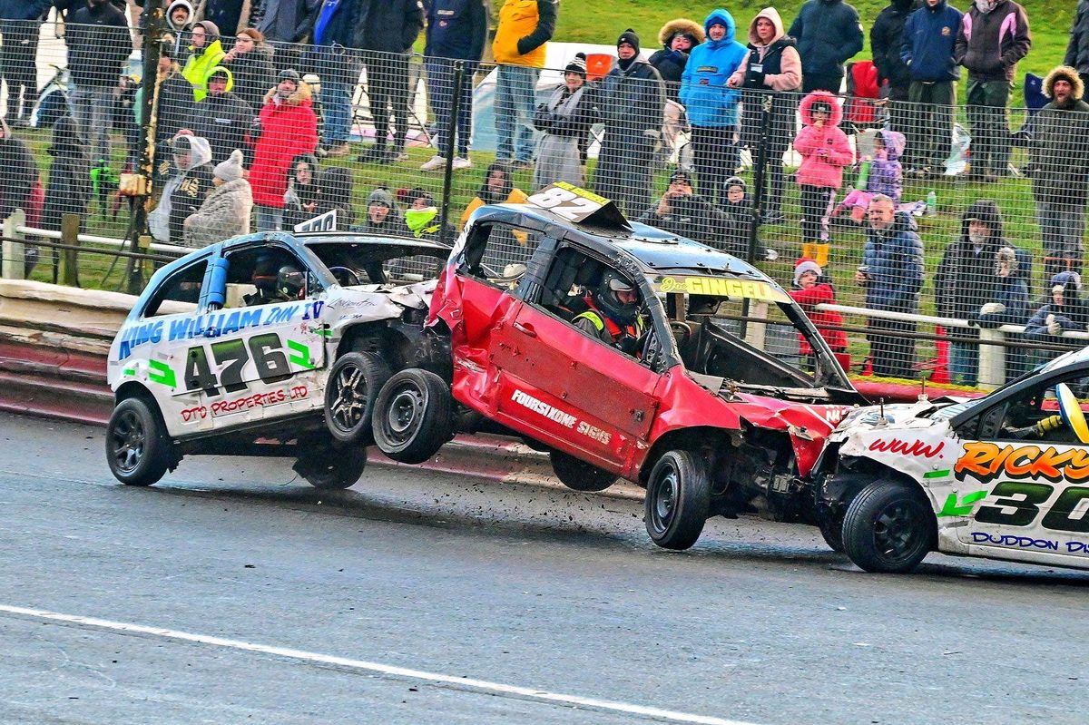 Motorised mayhem! Banger racing heading to Cannock Chase | Express & Star