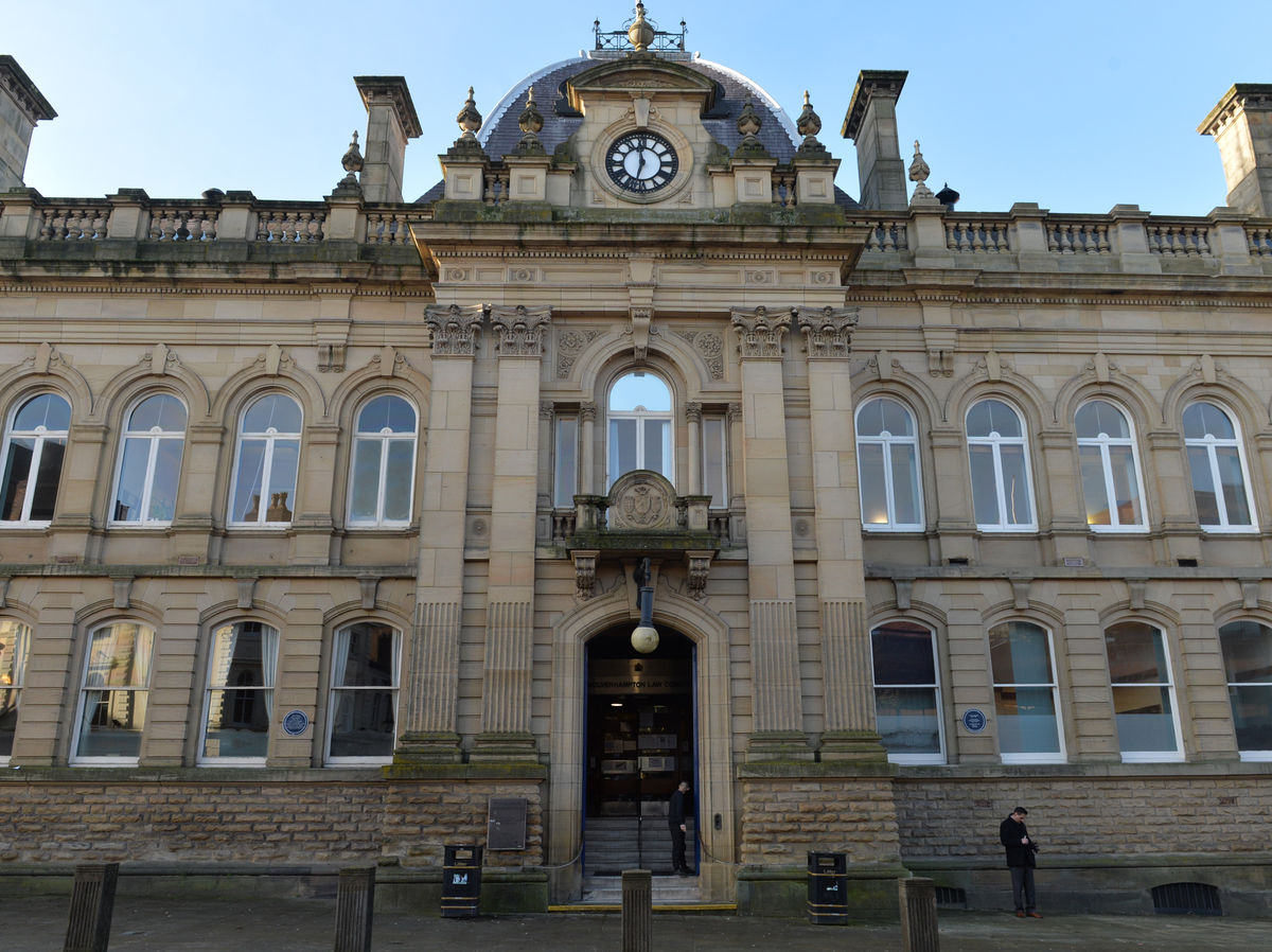 Man who took dagger to pub days after shouting 'obey me' at ex's house ...