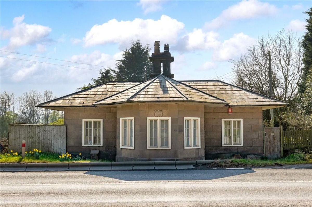 Price slashed for Thomas Telford's 'Umbrella House' on old A5 between ...