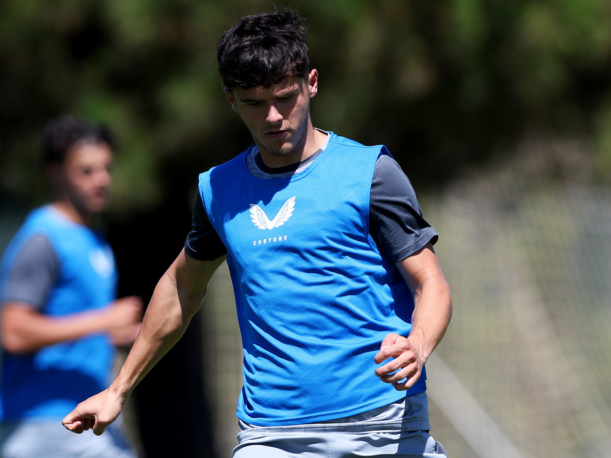 Ryan Giles completes £5million move from Wolves to Luton | Express & Star