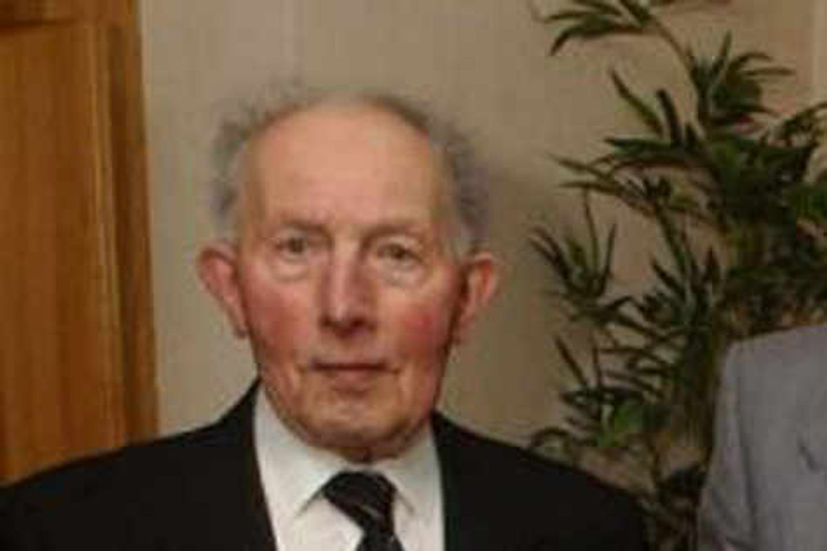 Tributes to ex-Wolves FA Cup star Bill Crook | Express & Star