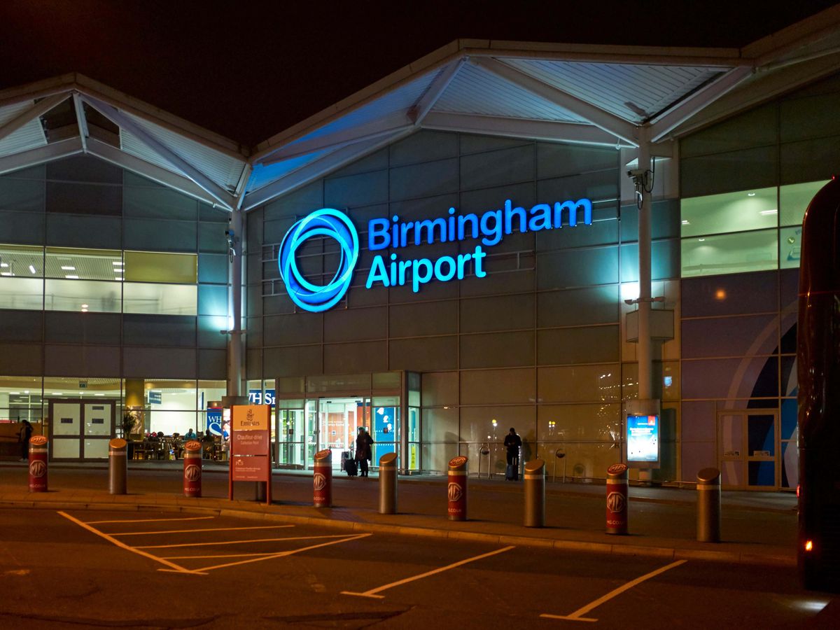 Man arrested at Birmingham Airport over 1992 murder of police constable ...