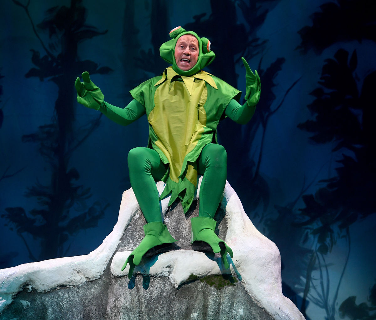 Wolverhampton Grand Theatre: Full line-up announced for panto Beauty ...