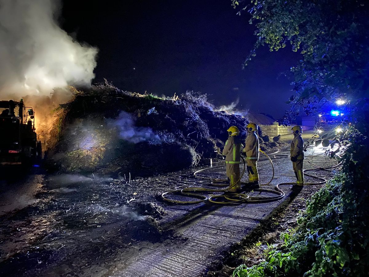 1,500-ton compost fire burns through the night in Telford | Shropshire Star