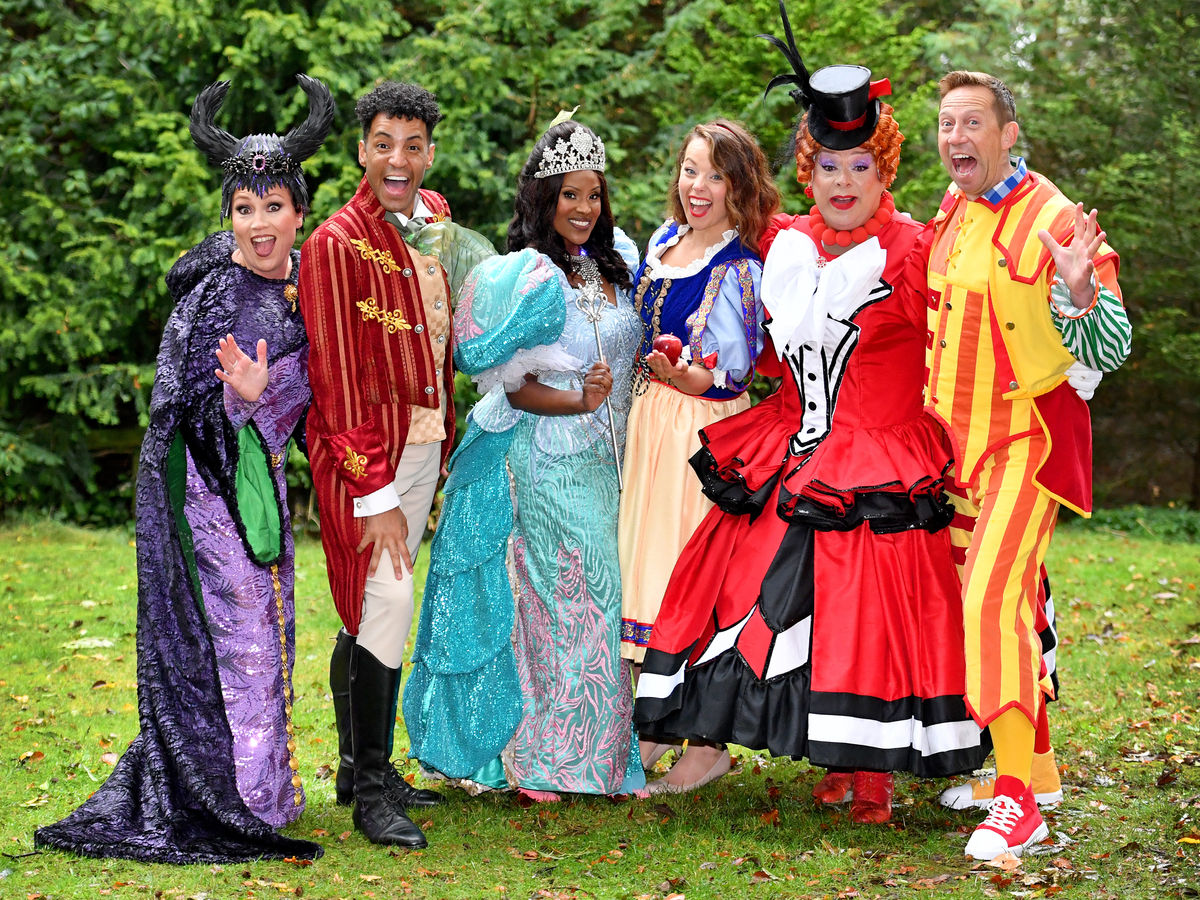 Wolverhampton's 2023 panto Snow White promises to be the fairest of ...