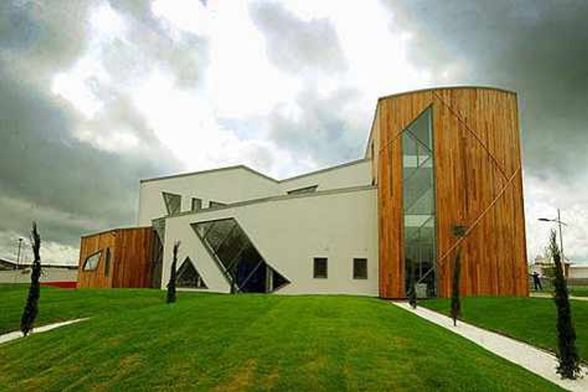 Reduced opening hours for Wolverhampton libraries revealed | Express & Star