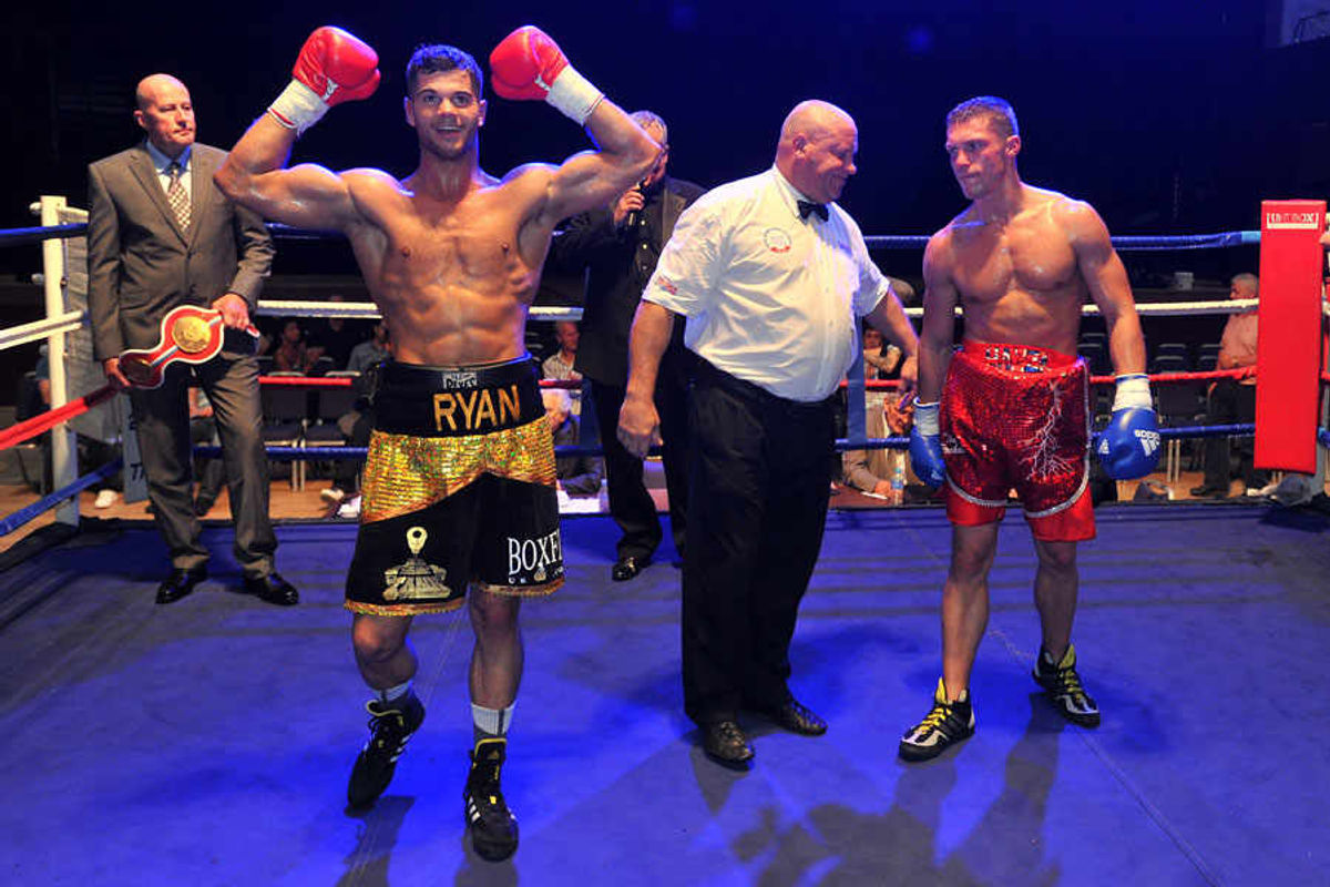 Ryan Aston halts Harry Matthews for first belt | Express & Star