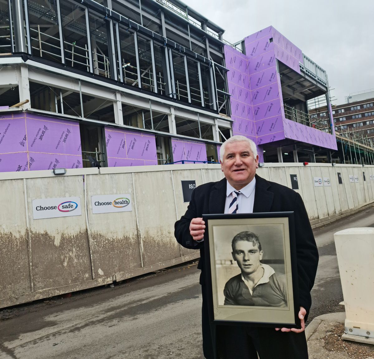 Dudley's new £18m leisure centre to be named after Duncan Edwards ...
