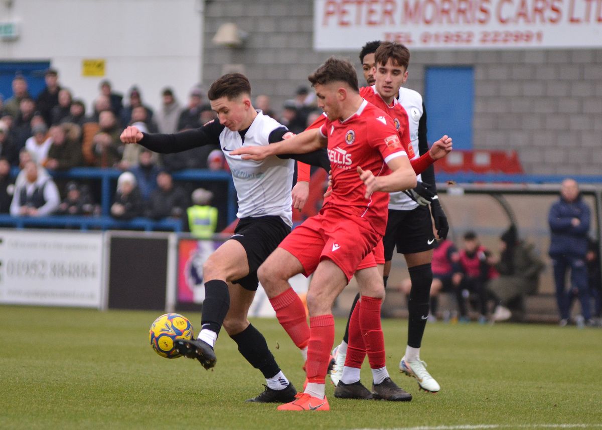 Loanees backed to form a bond at Bucks | Shropshire Star