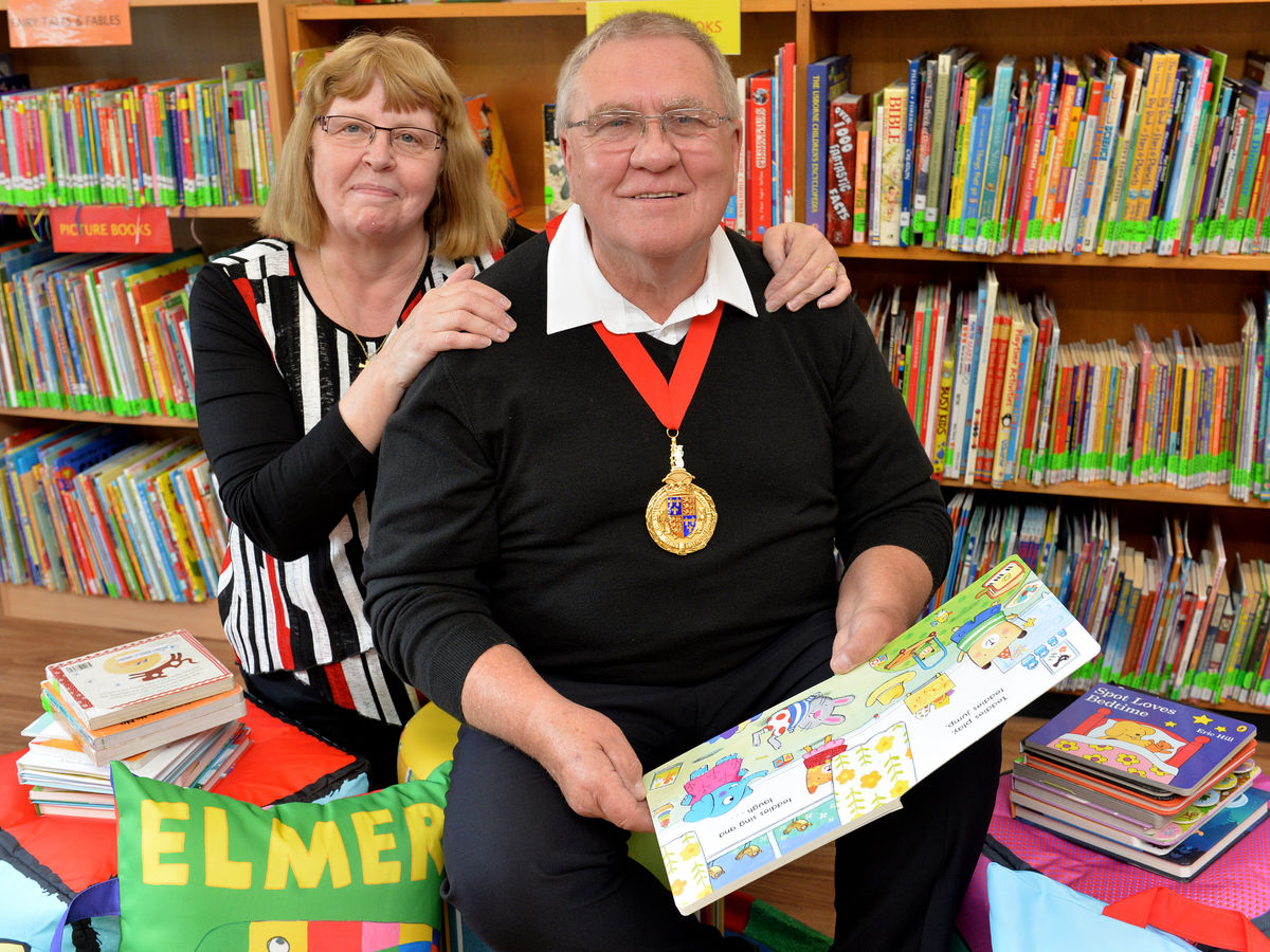 Walsall Mayor bids farewell on last engagement | Express & Star