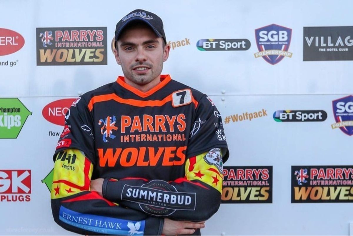 Wolverhampton announce exciting Tom Bacon signing | Express & Star