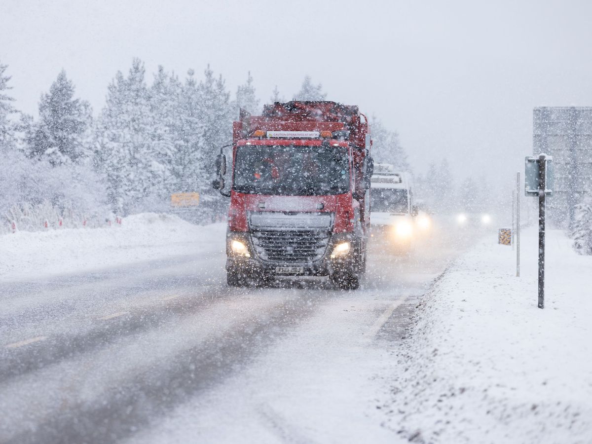 UK braces for heavy snow from Storm Goretti as amber warnings issued ...