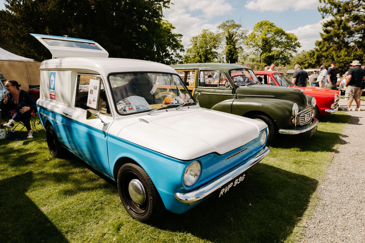 Sunny start to Ludlow Spring Festival as visitors enjoy a vibrant ...