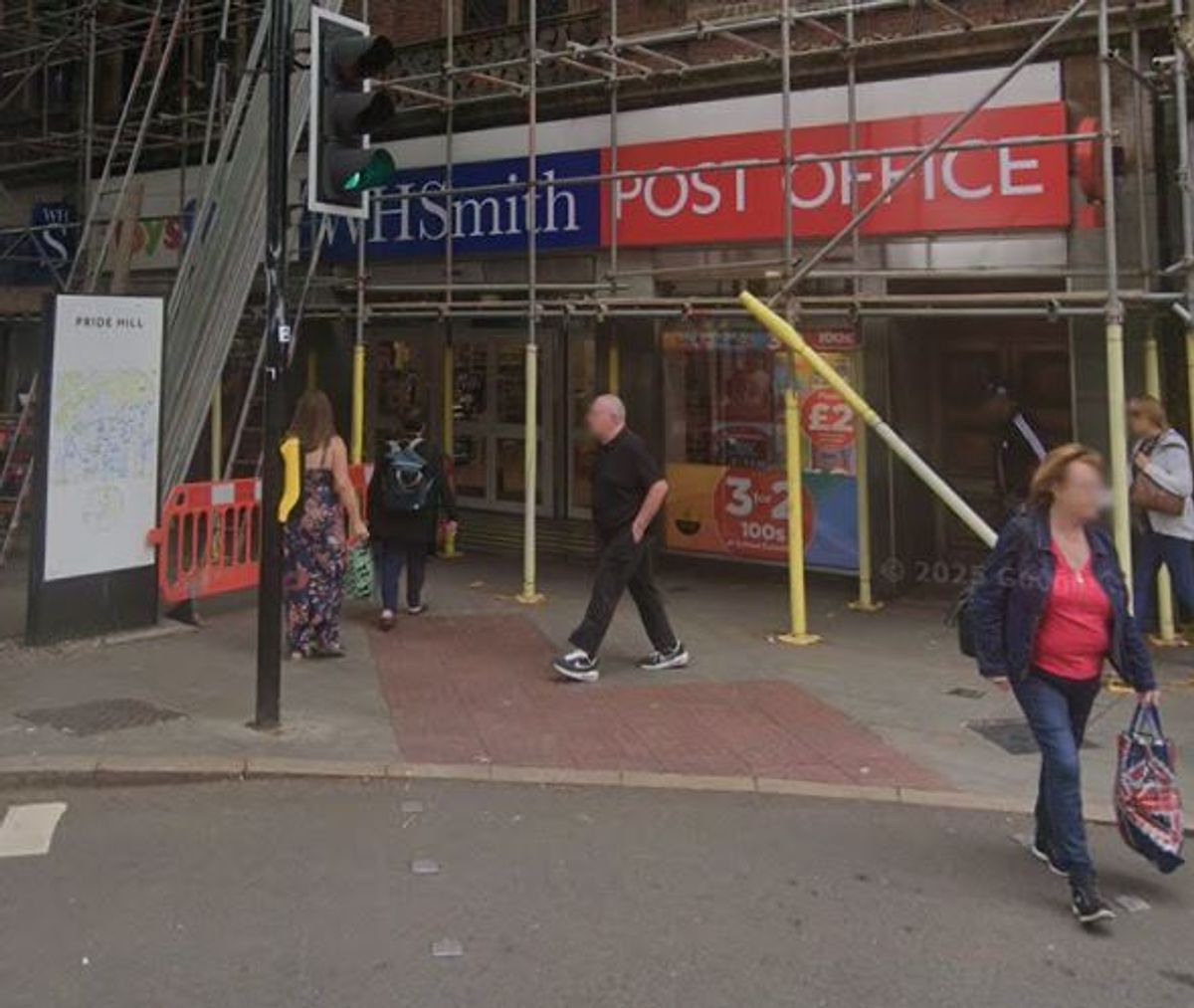 Shoplifter, 48, admits stealing more than £120 of stock from WH Smith ...