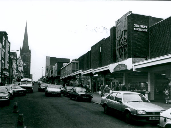 Pictures from the past: Dudley High Street and Market Place throughout ...