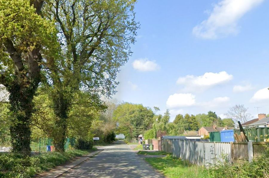 Fire crews tackle blaze involving '240 tonnes of shredded waste paper ...