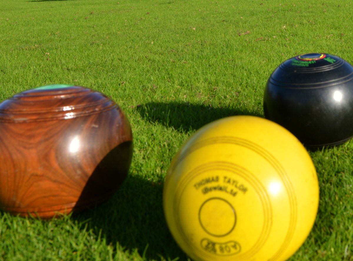 Bowls round-up: Malpas Sports giving it their best to hunt down Chirk ...