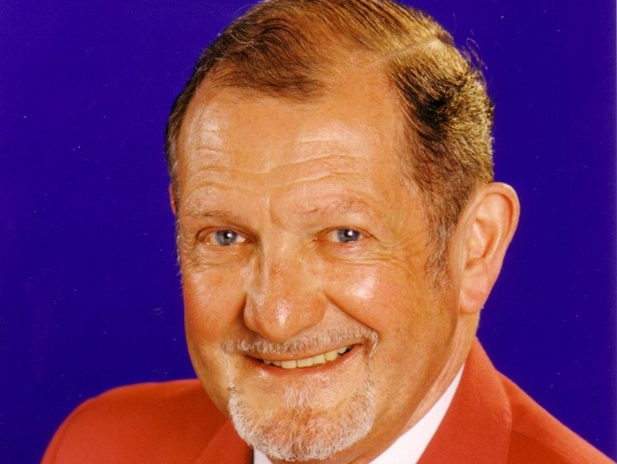 Tributes paid to Wolverhampton-born radio legend Tony Butler who has ...