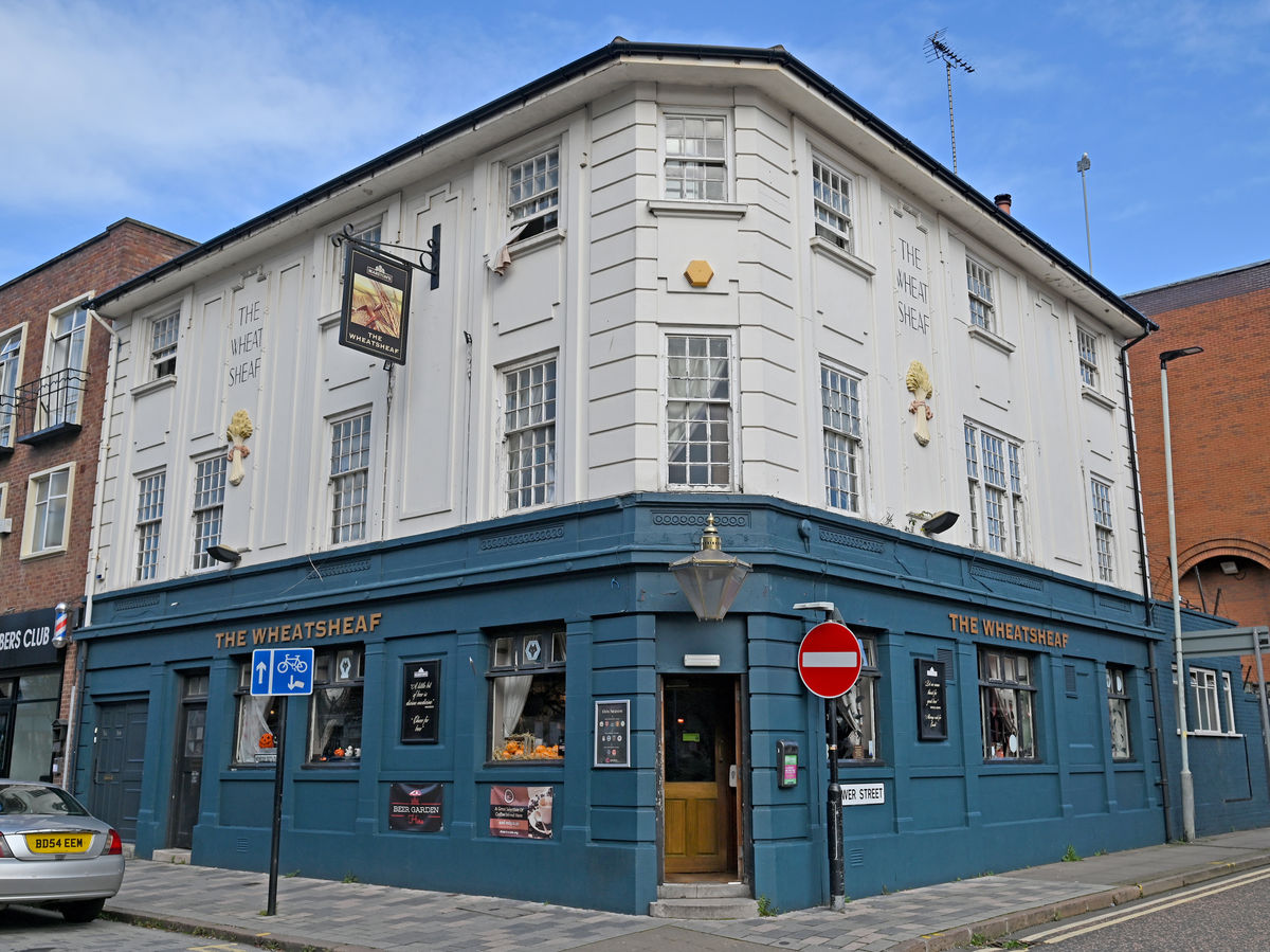 Five-star dining in Wolverhampton - the city's pubs with the best ...