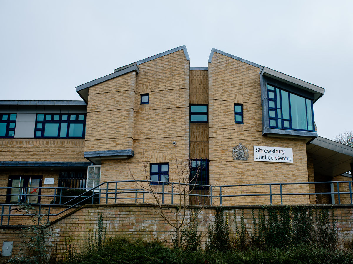 Man accused of child sex abuse in Telford made girl 'fall in love' with ...