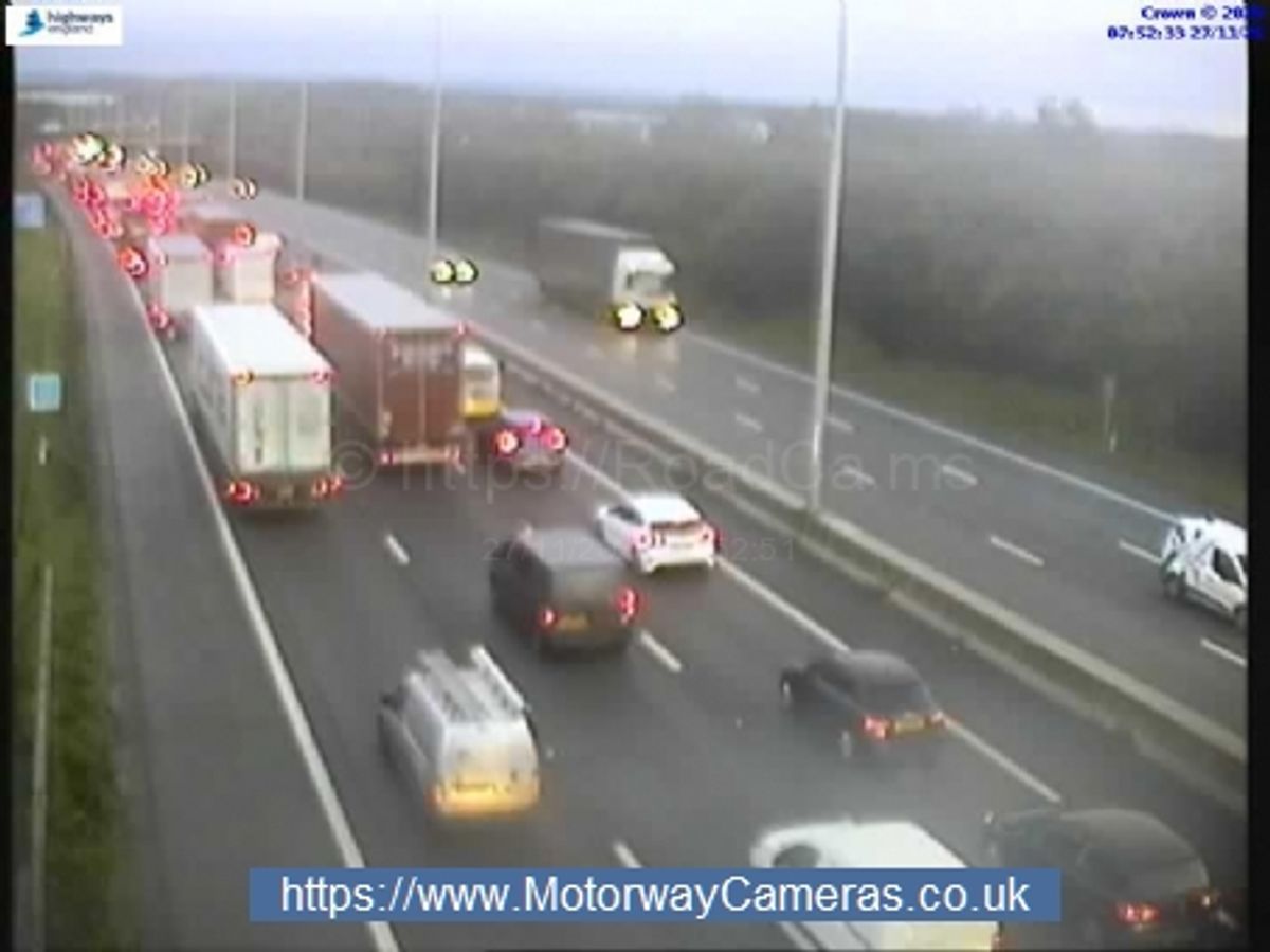 Drivers warned to 'expect delays' as three lanes of the M5 closed after ...
