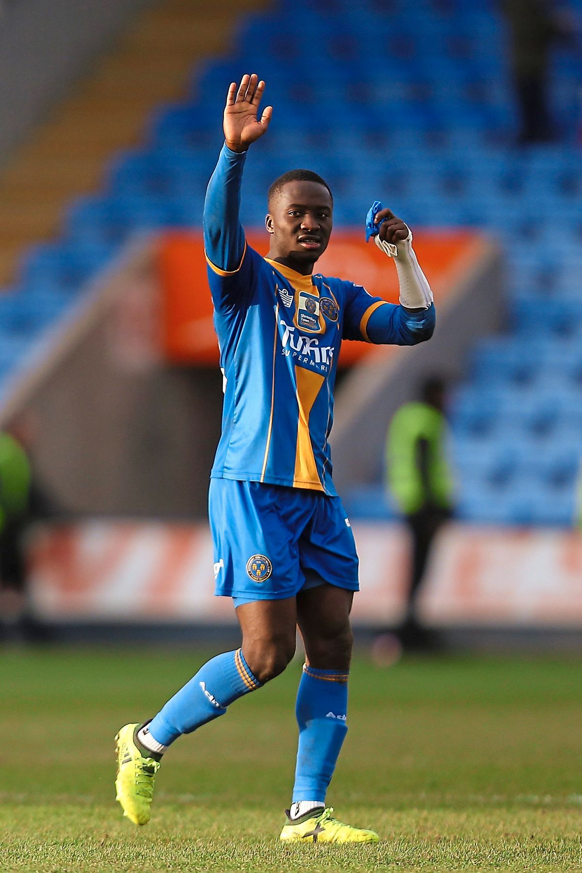 Shrewsbury Town's Daniel Udoh helps Severndale kids with PE | Shropshire Star