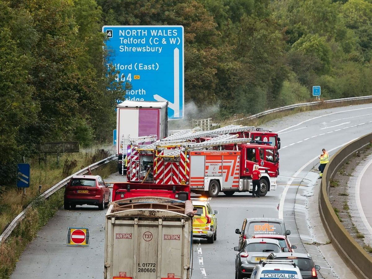 Lorry fire closes stretch of the M54 as motorists face delays | Express ...