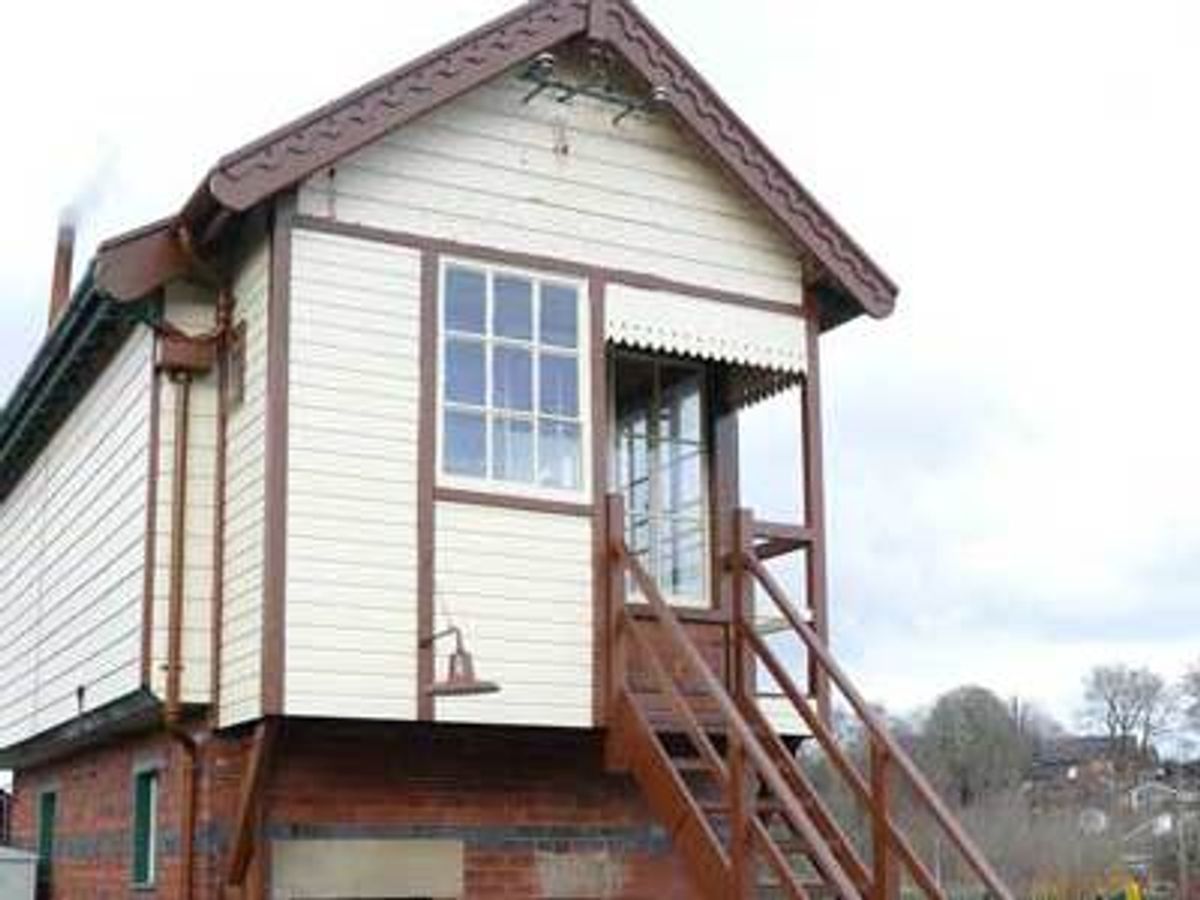 Historic Oswestry signal box on track to reopen | Shropshire Star