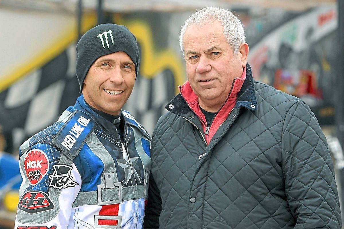 Ex-Heathens hero Colin Pratt dies aged 82 | Express & Star