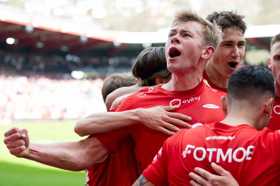 Mikey Johnston to join West Brom colleagues in Austria after bizarre ...