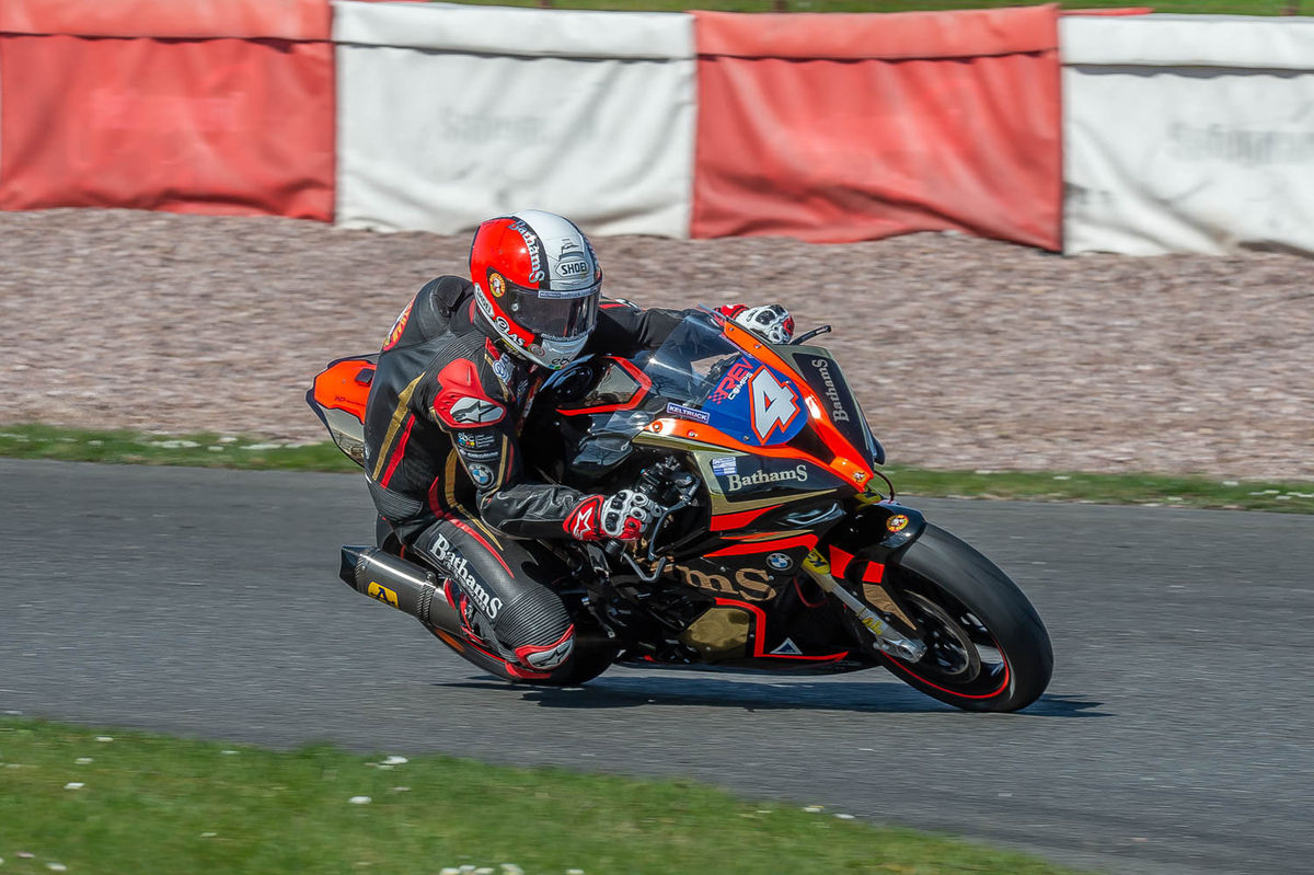 Rutter grabs three podiums as Bathams Racing wheels out the all-new BMW ...
