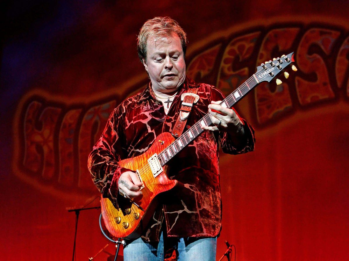 Hang On Sloopy singer and guitarist Rick Derringer dies aged 77 | Express & Star