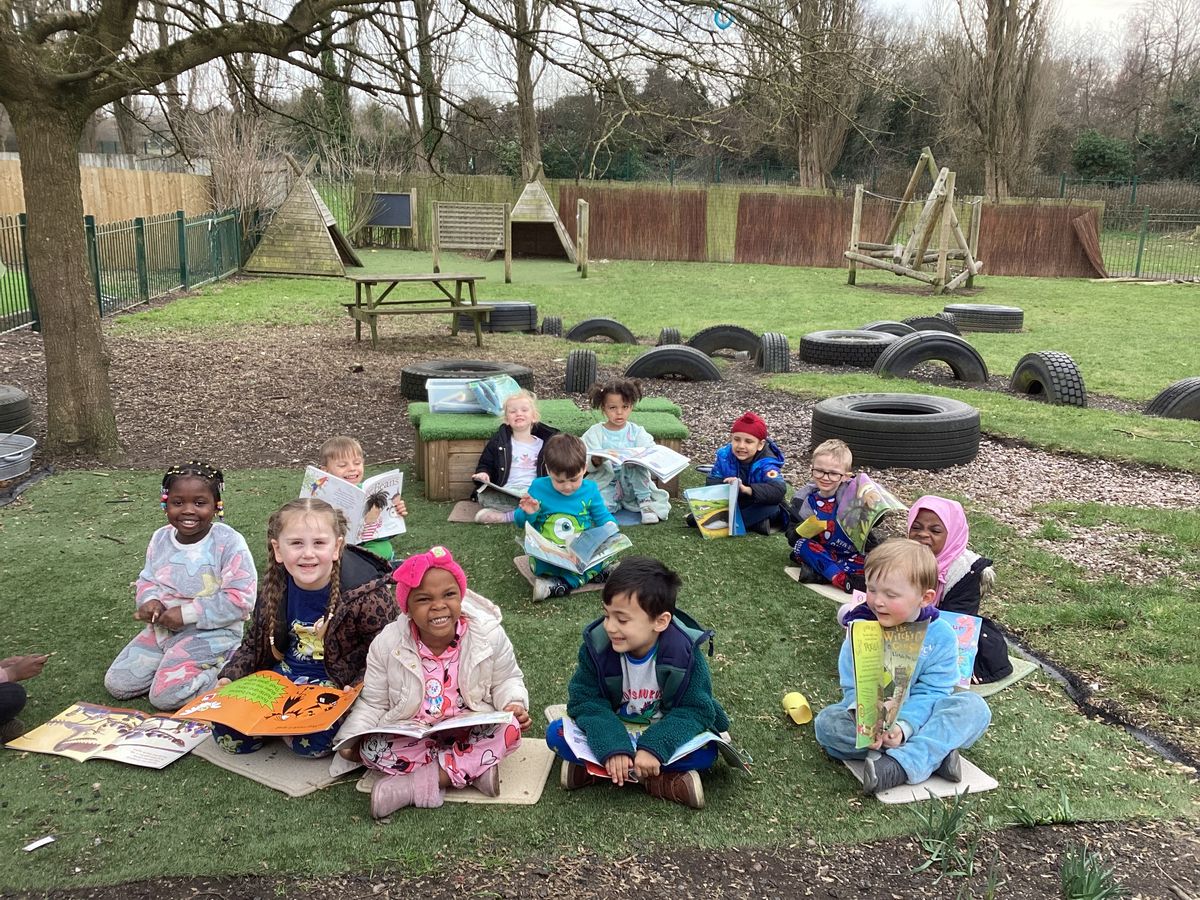 130 fantastic World Book Day 2025 pictures from schools across the West ...