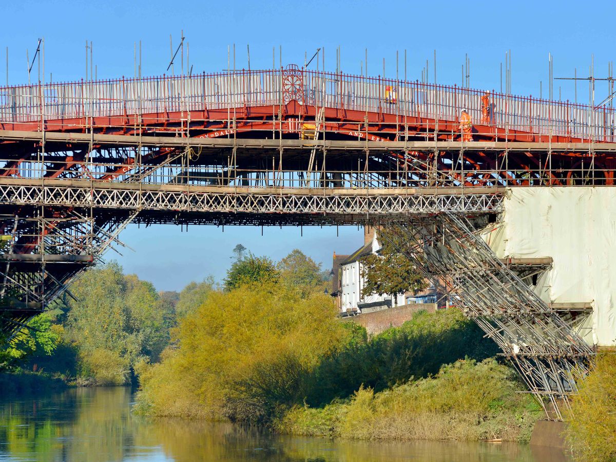 Iron Bridge covers red-y to come off | Shropshire Star