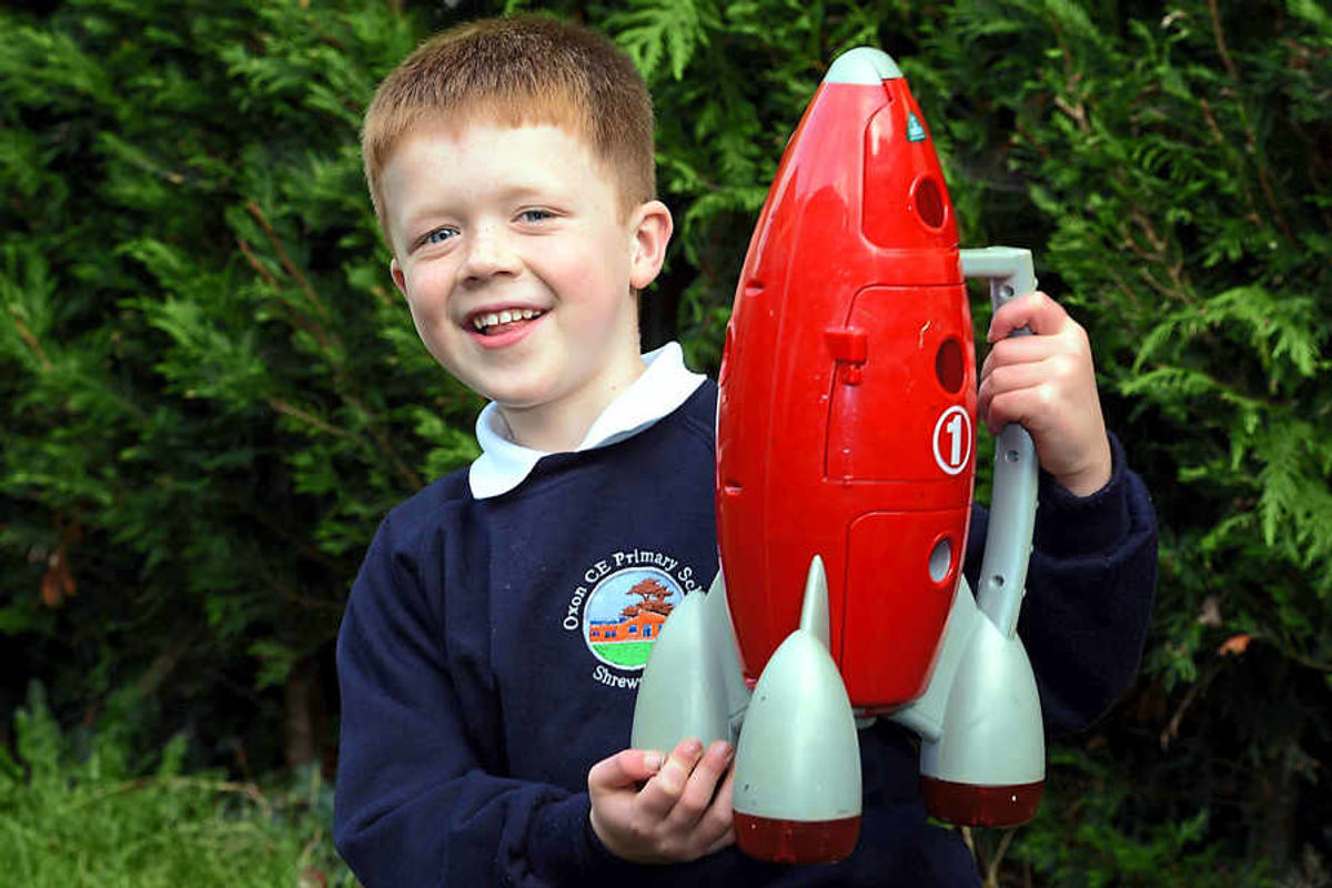 Blast-off for Shrewsbury boy, 6, as he wins family trip to NASA ...